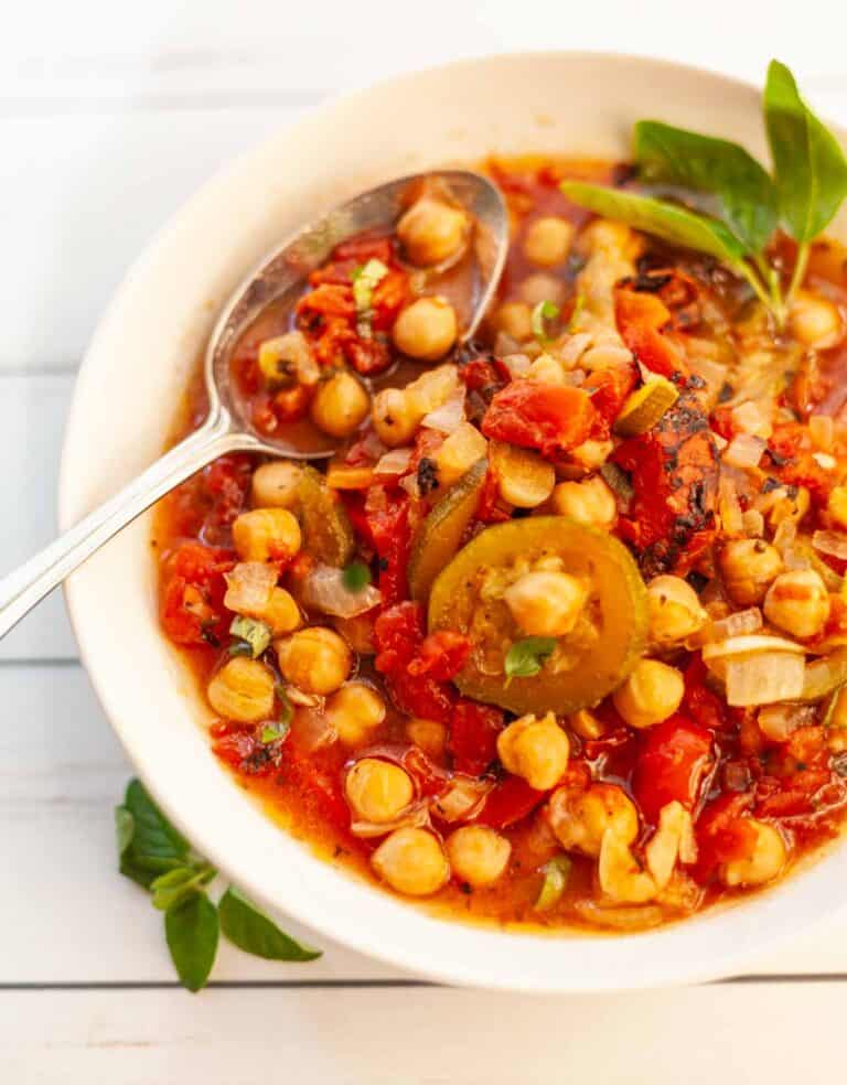 Vegetarian Stew (slow cooker) - Kitchen Skip